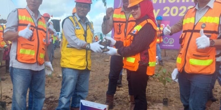 Peringati Hari Lingkungan Hidup, PT IMM Lakukan Penanaman Pohon di Area ... Peringati Hari Lingkungan Hidup, PT IMM Lakukan Penanaman Pohon di Area ...